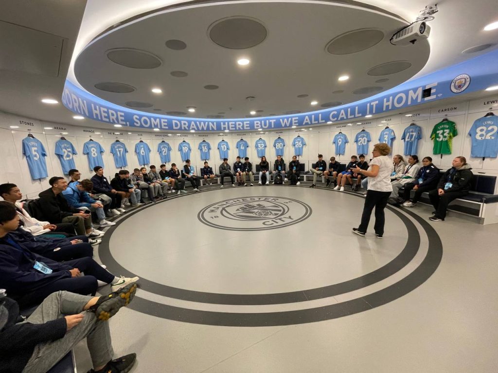 COMO ESTUDAR INGLÊS E JOGAR NO MANCHESTER CITY - Blog - Experimento